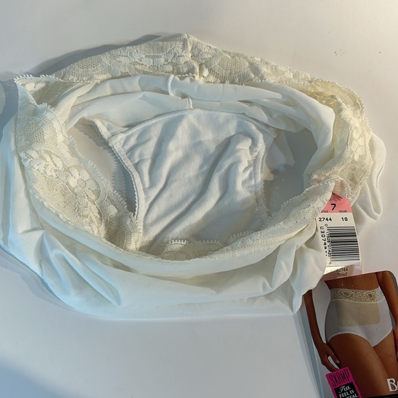 Where To Buy Bali Womens Lacy Skamp Brief Panty (2744 2744 Discontinued